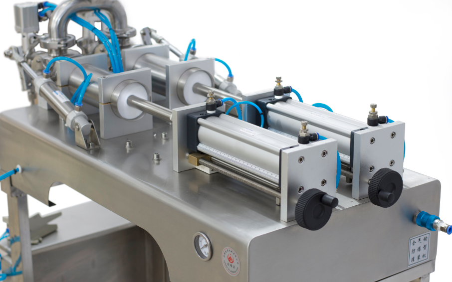 Stand type two heads cosmetic filling machine - Fill2 Package Machinery