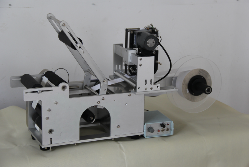 Semi-automatic Round Bottle Labeler Labeling machine with printer machine - Fill2 Package Machinery