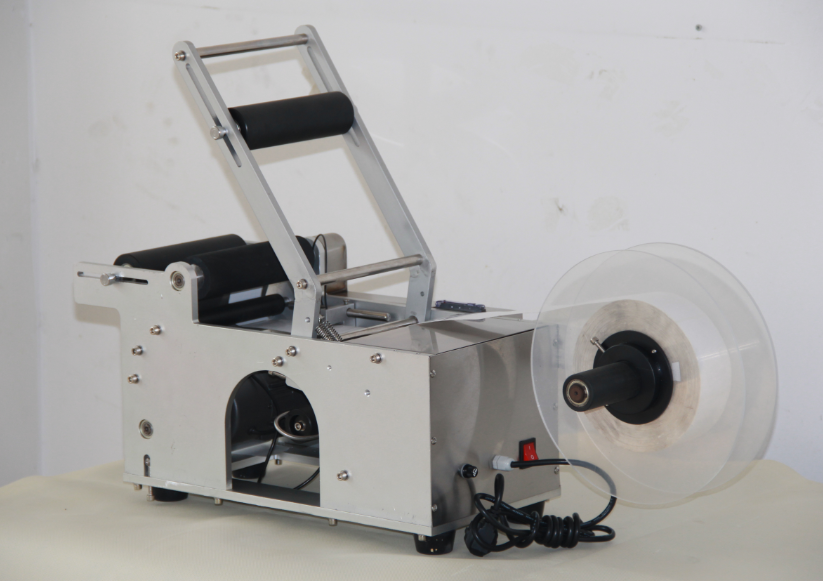 Semi-automatic Round Bottle Labeler Labeling machine - Fill2 Package Machinery